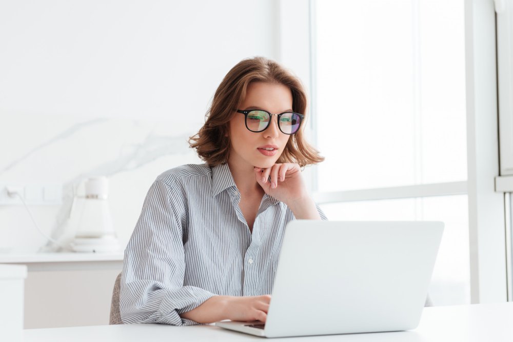 3 Reasons Why You Should Participate in Online Forums | She Owns It