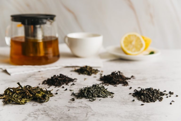 Why Loose-Leaf Oolong Tea Outshines Tea Bags | She Owns It